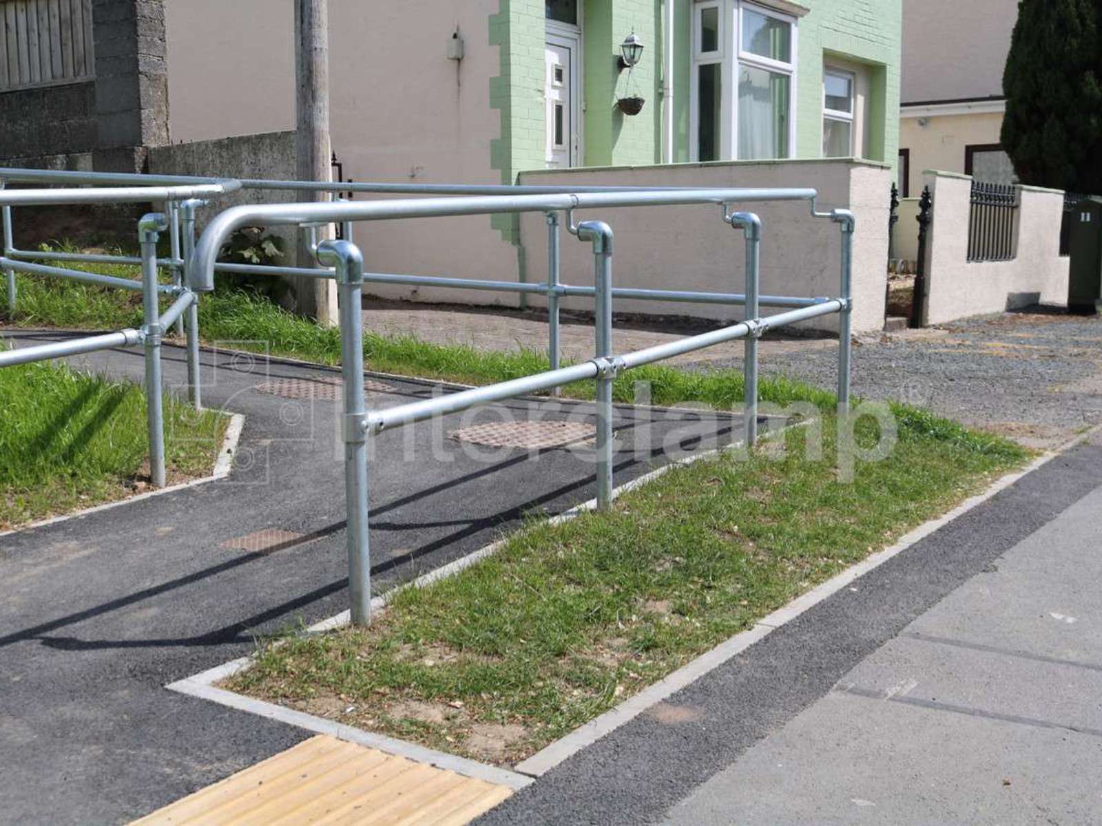 DDA Compliant Handrailing For Pedestrian Access Ramp | Interclamp